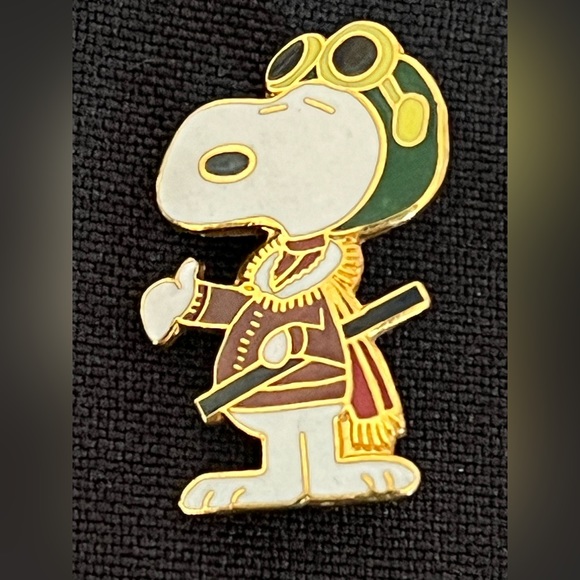 Vintage | Accessories | Vintage Snoopy Red Baron Gold Tone Enamel ...